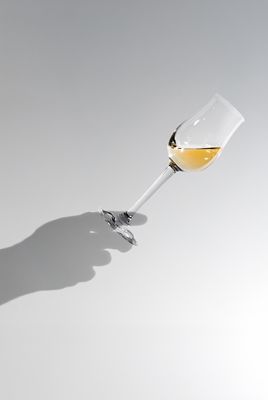 Schnaps & Premium Spirituosen online kaufen | Weisshaus Shop